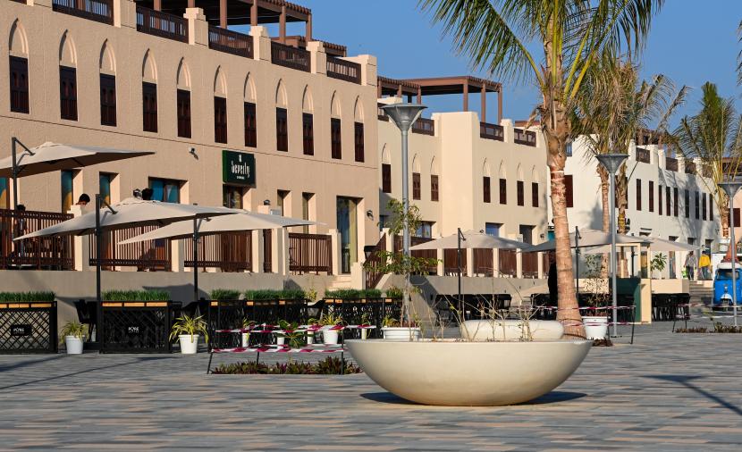 بالصور.. إنجاز المرحلة الأولى من مشروع سوق شاطئ الحافة بصلالة | جريدة ...