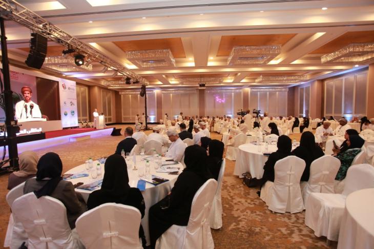 الملتقى العربي لرواد الأعمال بصلالة يستشرف مستقبل الاستثمار في الطاقة